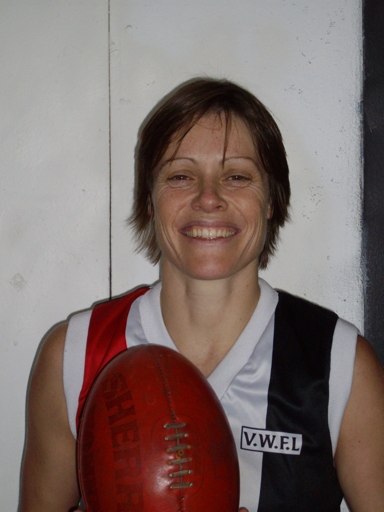 ST KILDA SHARKS STALWART ANNA CARRUTHERS PLAYS GAME 150 - Victorian ...